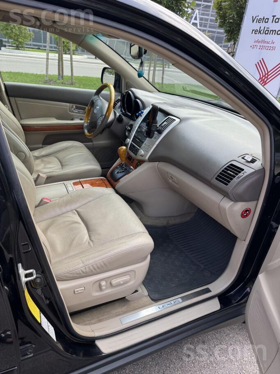 Melns Lexus RX 2006 Rīga, ar dzinēja tilpumu 3.50 L un nobraukumu 336 tūkst. km par 5500 €, foto 12 vietnē AUTOMOTO.COM.LV