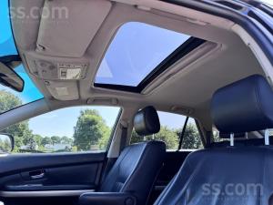 Black Lexus RX 2006 in Riga, with an engine capacity of 3.30 L and mileage of 0 thousand km for 4250 €, photo 14 on AUTOMOTO.COM.LV