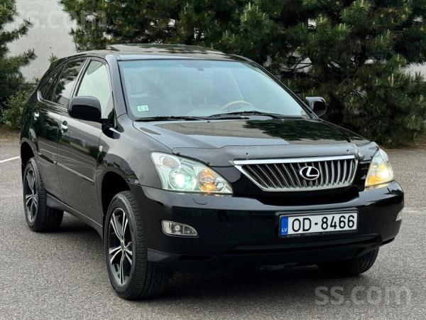 Black Lexus RX 2007 in Riga, with an engine capacity of 3.50 L and mileage of 174 thousand km for 7300 €, photo 1 on AUTOMOTO.COM.LV