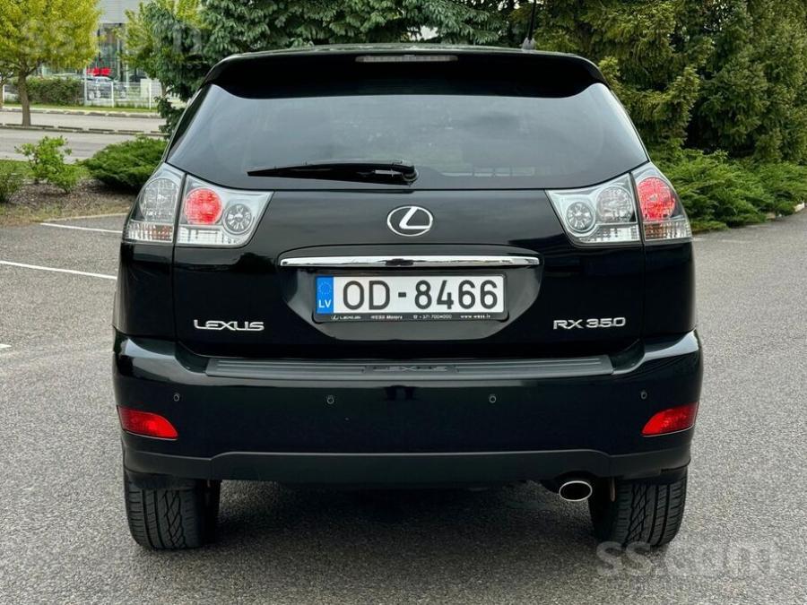 Black Lexus RX 2007 in Riga, with an engine capacity of 3.50 L and mileage of 174 thousand km for 7300 €, photo 27 on AUTOMOTO.COM.LV