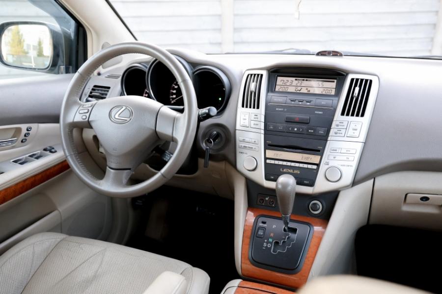 Melns Lexus RX 2007 Rīga, ar dzinēja tilpumu 3.50 L un nobraukumu 232 tūkst. km par 4150 €, foto 17 vietnē AUTOMOTO.COM.LV
