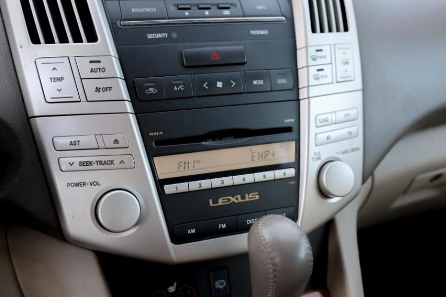 Melns Lexus RX 2007 Rīga, ar dzinēja tilpumu 3.50 L un nobraukumu 232 tūkst. km par 4150 €, foto 21 vietnē AUTOMOTO.COM.LV