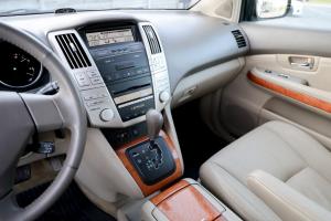 Melns Lexus RX 2007 Rīga, ar dzinēja tilpumu 3.50 L un nobraukumu 232 tūkst. km par 4150 €, foto 24 vietnē AUTOMOTO.COM.LV