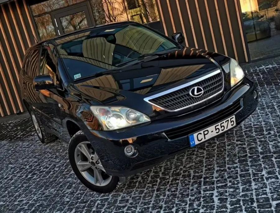 Black Lexus RX 2007 in Riga, with an engine capacity of 3.30 L and mileage of 148 thousand km for 8990 €, photo 13 on AUTOMOTO.COM.LV
