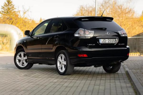 Black Lexus RX 2007 in Jelgava, with an engine capacity of 3.30 L and mileage of 242 thousand km for 6900 €, photo 4 on AUTOMOTO.COM.LV