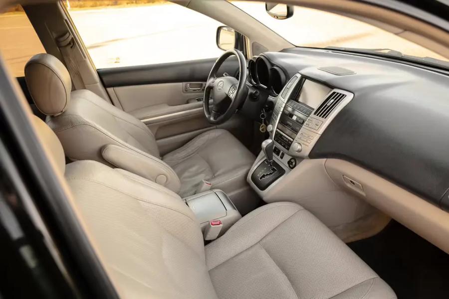 Melns Lexus RX 2007 Jelgava, ar dzinēja tilpumu 3.30 L un nobraukumu 242 tūkst. km par 6900 €, foto 9 vietnē AUTOMOTO.COM.LV