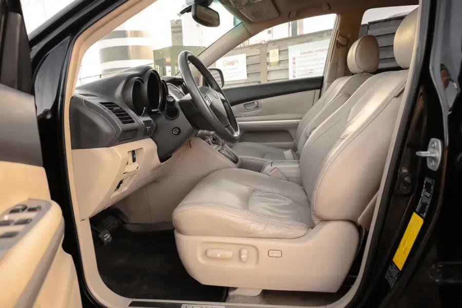 Melns Lexus RX 2007 Jelgava, ar dzinēja tilpumu 3.30 L un nobraukumu 242 tūkst. km par 6900 €, foto 16 vietnē AUTOMOTO.COM.LV