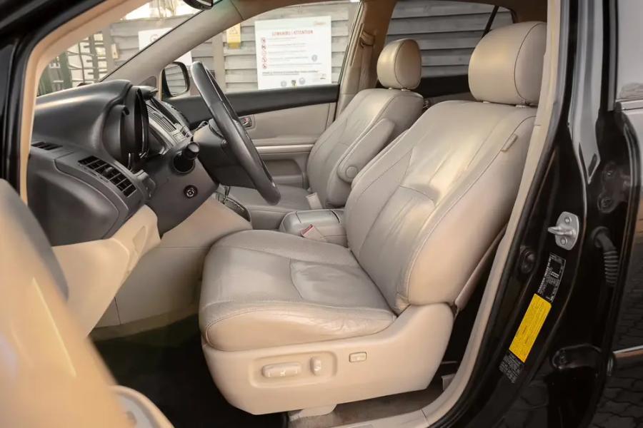 Melns Lexus RX 2007 Jelgava, ar dzinēja tilpumu 3.30 L un nobraukumu 242 tūkst. km par 6900 €, foto 17 vietnē AUTOMOTO.COM.LV