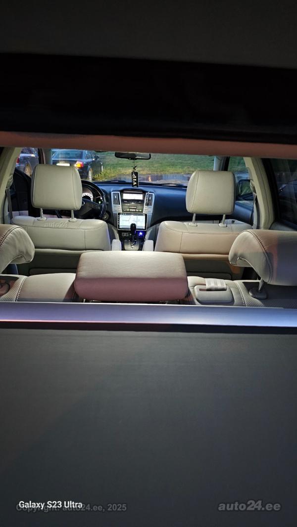 Black Lexus RX 2008 in Tallinn, with an engine capacity of 3.30 L and mileage of 0 thousand km for 6500 €, photo 11 on AUTOMOTO.COM.LV