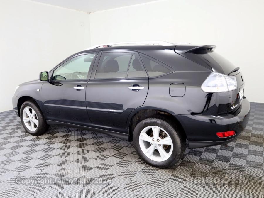 Black Lexus RX 2008 in Tallinn, with an engine capacity of 3.30 L and mileage of 133 thousand km for 5499 €, photo 5 on AUTOMOTO.COM.LV
