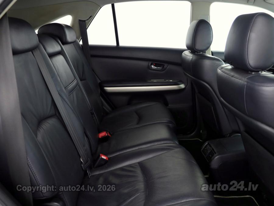 Black Lexus RX 2008 in Tallinn, with an engine capacity of 3.30 L and mileage of 133 thousand km for 5499 €, photo 8 on AUTOMOTO.COM.LV
