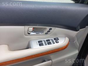 Black Lexus RX 2008 in Bauska, with an engine capacity of 3.30 L and mileage of 249 thousand km for 7900 €, photo 7 on AUTOMOTO.COM.LV