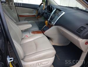 Black Lexus RX 2008 in Bauska, with an engine capacity of 3.30 L and mileage of 249 thousand km for 7900 €, photo 8 on AUTOMOTO.COM.LV
