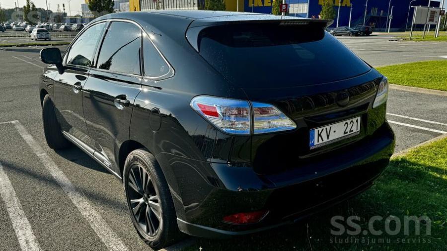 Melns Lexus RX 2009 Rīga, ar dzinēja tilpumu 3.50 L un nobraukumu 273 tūkst. km par 13000 €, foto 5 vietnē AUTOMOTO.COM.LV