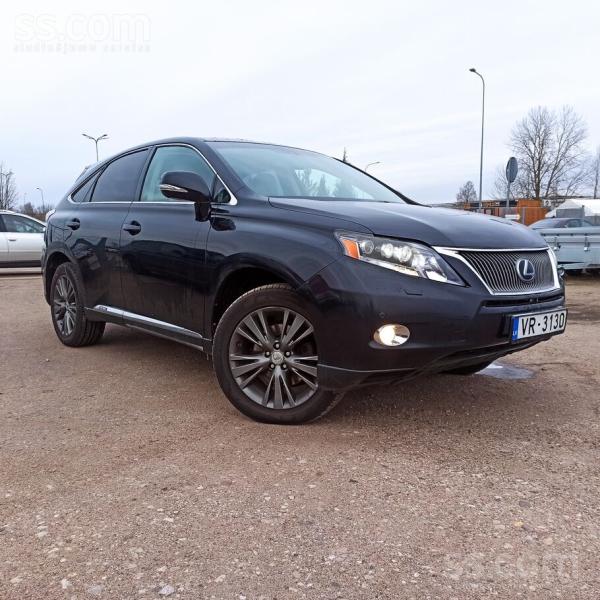 Black Lexus RX 2010 in Daugavpils, with an engine capacity of 3.50 L and mileage of 0 thousand km for 10400 €, photo 2 on AUTOMOTO.COM.LV