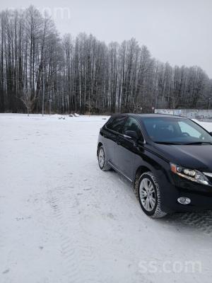 Black Lexus RX 2010 in Riga, with an engine capacity of 3.50 L and mileage of 280 thousand km for 10000 €, photo 3 on AUTOMOTO.COM.LV
