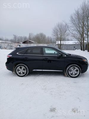 Black Lexus RX 2010 in Riga, with an engine capacity of 3.50 L and mileage of 280 thousand km for 10000 €, photo 4 on AUTOMOTO.COM.LV