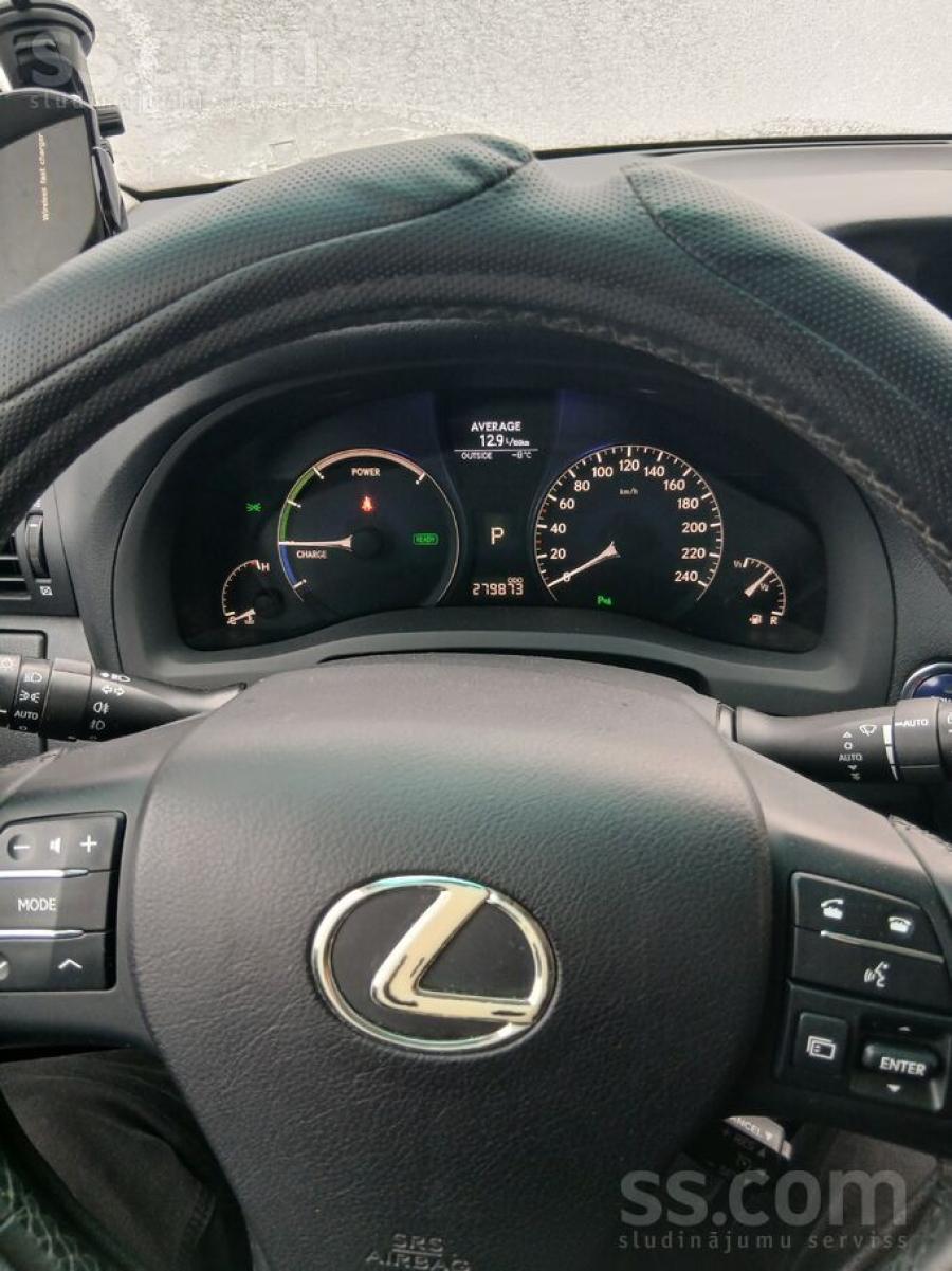 Black Lexus RX 2010 in Riga, with an engine capacity of 3.50 L and mileage of 280 thousand km for 10000 €, photo 10 on AUTOMOTO.COM.LV