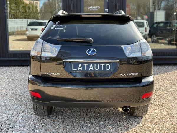 Melns Lexus RX 2010 Rīga, ar dzinēja tilpumu 3.30 L un nobraukumu 333 tūkst. km par 4999 €, foto 5 vietnē AUTOMOTO.COM.LV