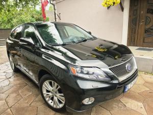Black Lexus RX 2010 in Riga, with an engine capacity of 3.50 L and mileage of 270 thousand km for 6900 €, photo 3 on AUTOMOTO.COM.LV