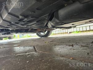 Black Lexus RX 2010 in Riga, with an engine capacity of 3.50 L and mileage of 270 thousand km for 6900 €, photo 11 on AUTOMOTO.COM.LV