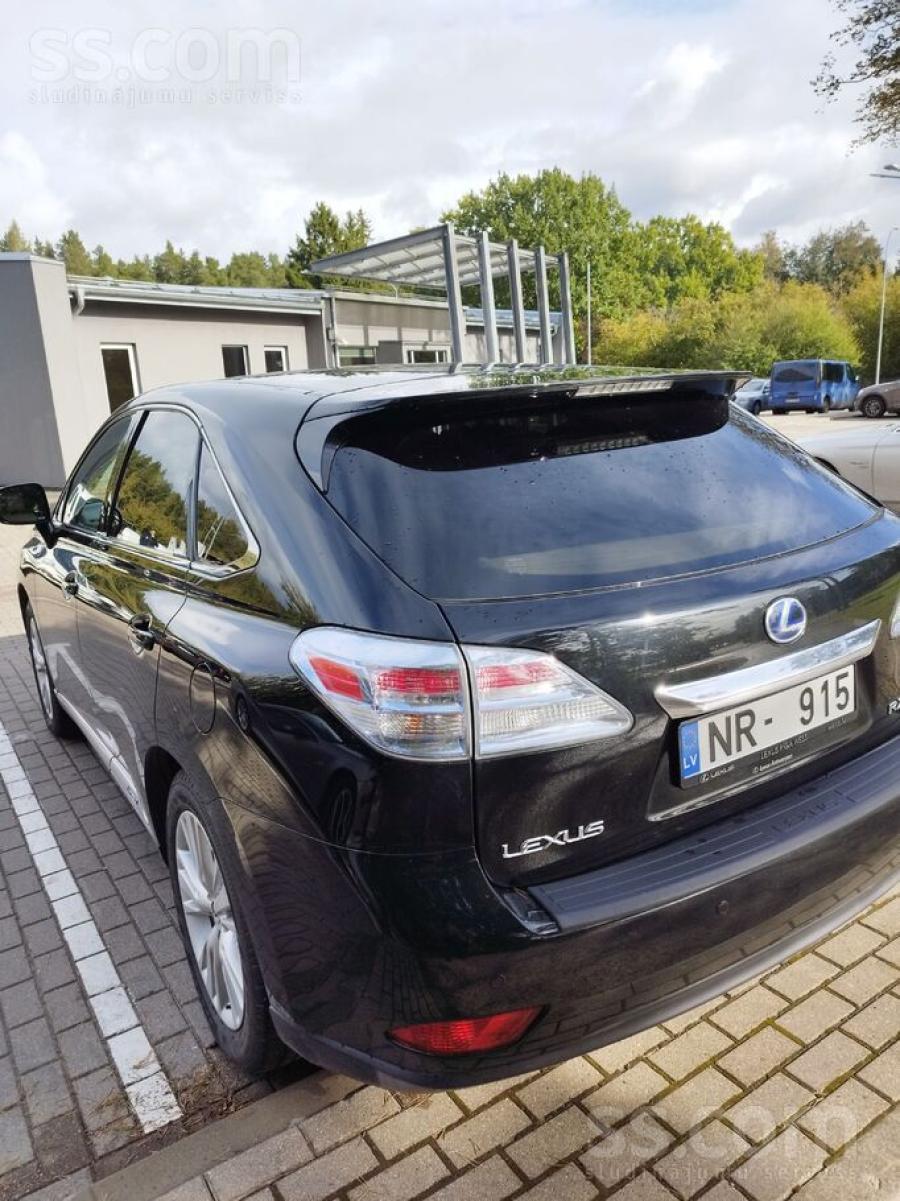 Melns Lexus RX 2010 Rīga, ar dzinēja tilpumu 3.50 L un nobraukumu 260 tūkst. km par 9900 €, foto 1 vietnē AUTOMOTO.COM.LV