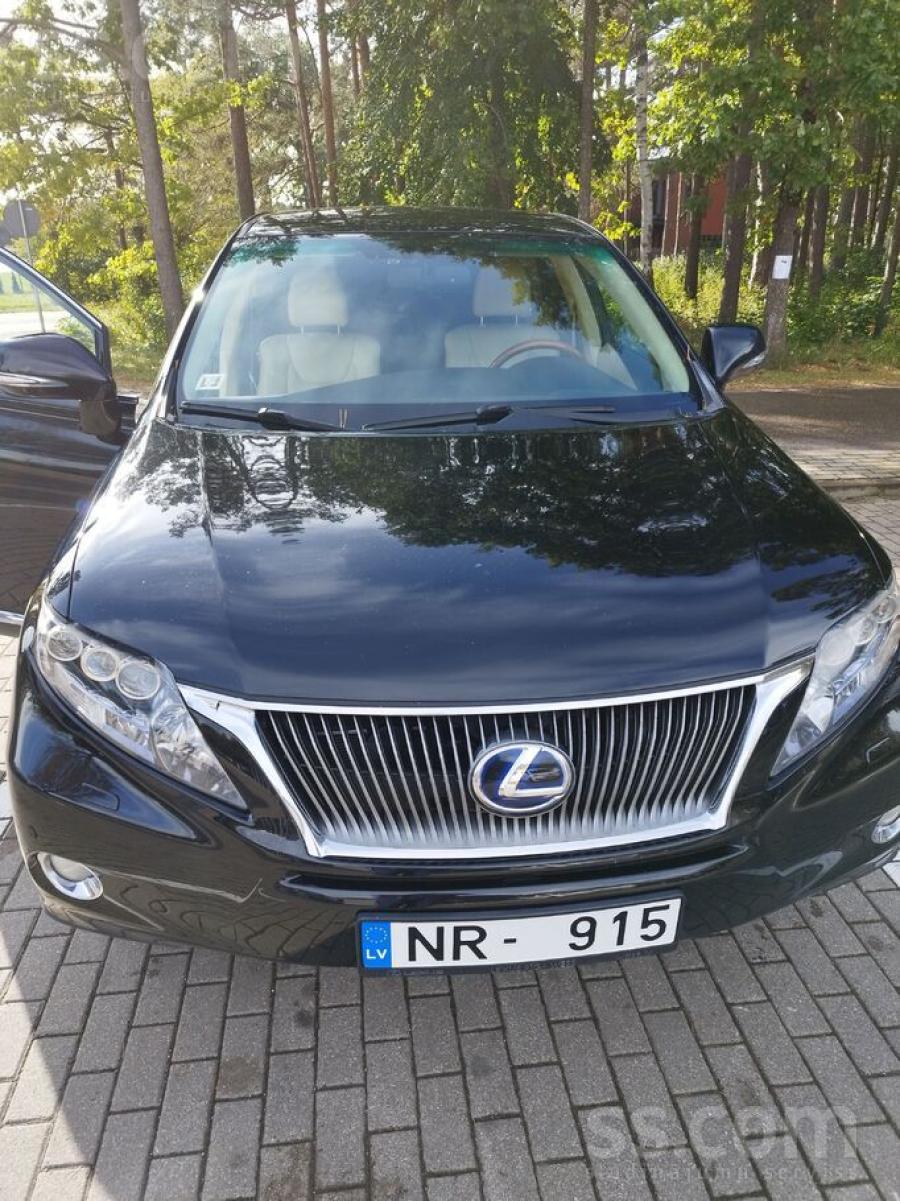Melns Lexus RX 2010 Rīga, ar dzinēja tilpumu 3.50 L un nobraukumu 260 tūkst. km par 9900 €, foto 3 vietnē AUTOMOTO.COM.LV