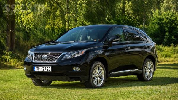 Black Lexus RX 2010 in Riga, with an engine capacity of 3.50 L and mileage of 198 thousand km for 12921 €, photo 1 on AUTOMOTO.COM.LV