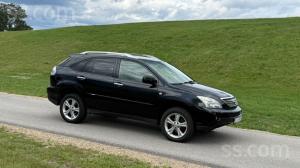 Melns Lexus RX 2010 Rīga, ar dzinēja tilpumu 3.30 L un nobraukumu 333 tūkst. km par 4800 €, foto 3 vietnē AUTOMOTO.COM.LV