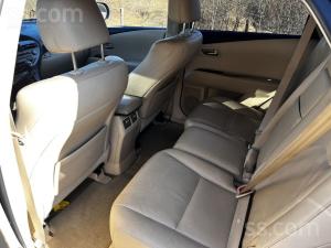Black Lexus RX 2010 in Jurmala, with an engine capacity of 3.50 L and mileage of 176 thousand km for 12400 €, photo 15 on AUTOMOTO.COM.LV