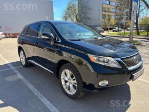 Melns Lexus RX 2010 Rīga, ar dzinēja tilpumu 3.50 L un nobraukumu 282 tūkst. km par 6400 €, foto  vietnē AUTOMOTO.COM.LV