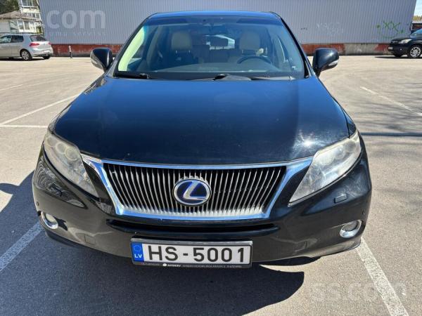 Melns Lexus RX 2010 Rīga, ar dzinēja tilpumu 3.50 L un nobraukumu 282 tūkst. km par 6400 €, foto 2 vietnē AUTOMOTO.COM.LV
