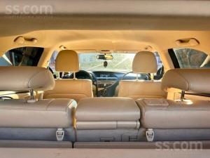 Black Lexus RX 2010 in Riga, with an engine capacity of 3.50 L and mileage of 285 thousand km for 9200 €, photo 8 on AUTOMOTO.COM.LV