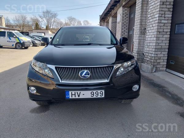 Black Lexus RX 2011 in Rezekne, with an engine capacity of 3.50 L and mileage of 230 thousand km for 12400 €, photo 1 on AUTOMOTO.COM.LV