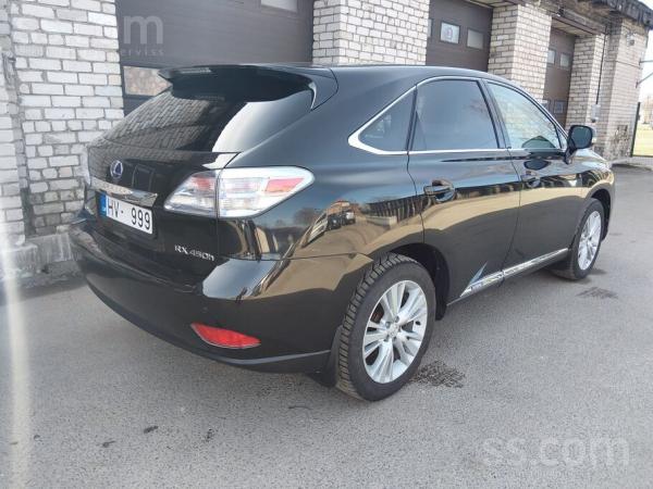 Black Lexus RX 2011 in Rezekne, with an engine capacity of 3.50 L and mileage of 230 thousand km for 12400 €, photo 3 on AUTOMOTO.COM.LV