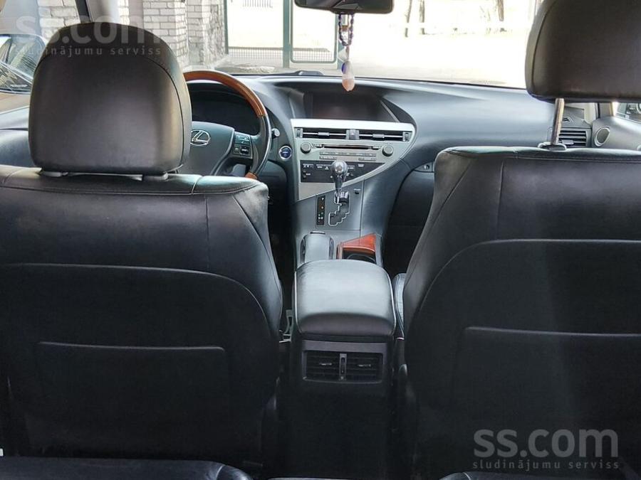 Melns Lexus RX 2011 Rēzekne, ar dzinēja tilpumu 3.50 L un nobraukumu 230 tūkst. km par 12400 €, foto 9 vietnē AUTOMOTO.COM.LV