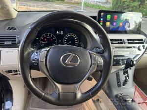 Black Lexus RX 2011 in Riga, with an engine capacity of 3.50 L and mileage of 305 thousand km for 11300 €, photo 9 on AUTOMOTO.COM.LV