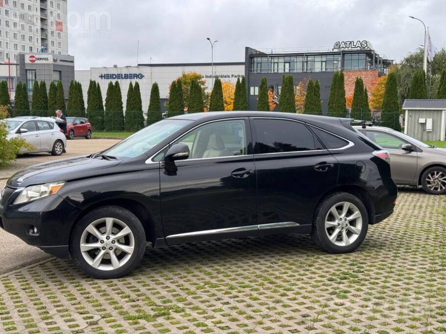 Melns Lexus RX 2011 Rīga, ar dzinēja tilpumu 3.50 L un nobraukumu 306 tūkst. km par 9500 €, foto 5 vietnē AUTOMOTO.COM.LV