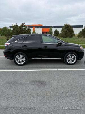 Melns Lexus RX 2012 Tallina, ar dzinēja tilpumu 3.50 L un nobraukumu 189 tūkst. km par 14000 €, foto 4 vietnē AUTOMOTO.COM.LV