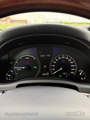 Melns Lexus RX 2012 Tallina, ar dzinēja tilpumu 3.50 L un nobraukumu 189 tūkst. km par 14000 €, foto 6 vietnē AUTOMOTO.COM.LV
