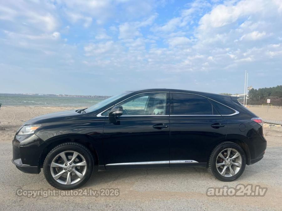 Melns Lexus RX 2013 Tallina, ar dzinēja tilpumu 3.50 L un nobraukumu 263 tūkst. km par 16000 €, foto 5 vietnē AUTOMOTO.COM.LV