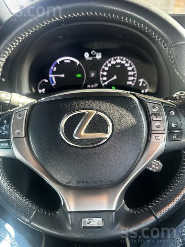Black Lexus RX 2013 in Daugavpils, with an engine capacity of 3.50 L and mileage of 260 thousand km for 19350 €, photo 5 on AUTOMOTO.COM.LV