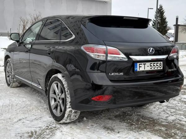 Black Lexus RX 2014 in Riga, with an engine capacity of 3.50 L and mileage of 145 thousand km for 15900 €, photo 6 on AUTOMOTO.COM.LV