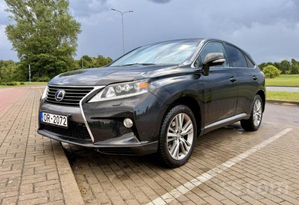 Black Lexus RX 2014 in Liepaja, with an engine capacity of 3.50 L and mileage of 197 thousand km for 14300 €, photo 2 on AUTOMOTO.COM.LV