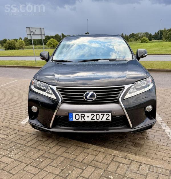 Black Lexus RX 2014 in Liepaja, with an engine capacity of 3.50 L and mileage of 197 thousand km for 14300 €, photo 3 on AUTOMOTO.COM.LV