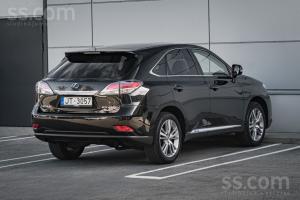 Black Lexus RX 2014 in Riga, with an engine capacity of 3.50 L and mileage of 115 thousand km for 16950 €, photo 5 on AUTOMOTO.COM.LV