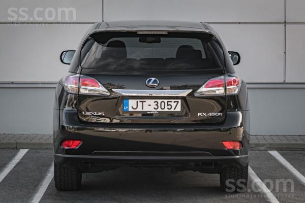 Black Lexus RX 2014 in Riga, with an engine capacity of 3.50 L and mileage of 115 thousand km for 16950 €, photo 6 on AUTOMOTO.COM.LV
