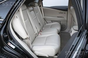 Black Lexus RX 2014 in Riga, with an engine capacity of 3.50 L and mileage of 115 thousand km for 16950 €, photo 14 on AUTOMOTO.COM.LV