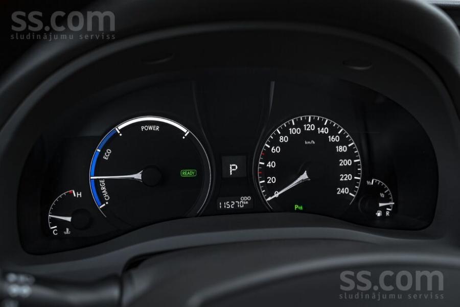 Black Lexus RX 2014 in Riga, with an engine capacity of 3.50 L and mileage of 115 thousand km for 16950 €, photo 17 on AUTOMOTO.COM.LV