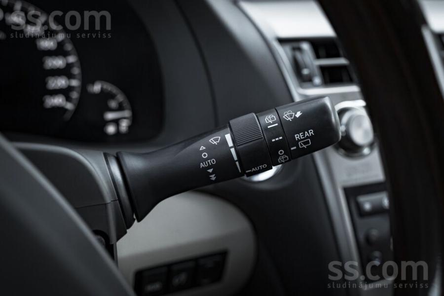 Black Lexus RX 2014 in Riga, with an engine capacity of 3.50 L and mileage of 115 thousand km for 16950 €, photo 21 on AUTOMOTO.COM.LV